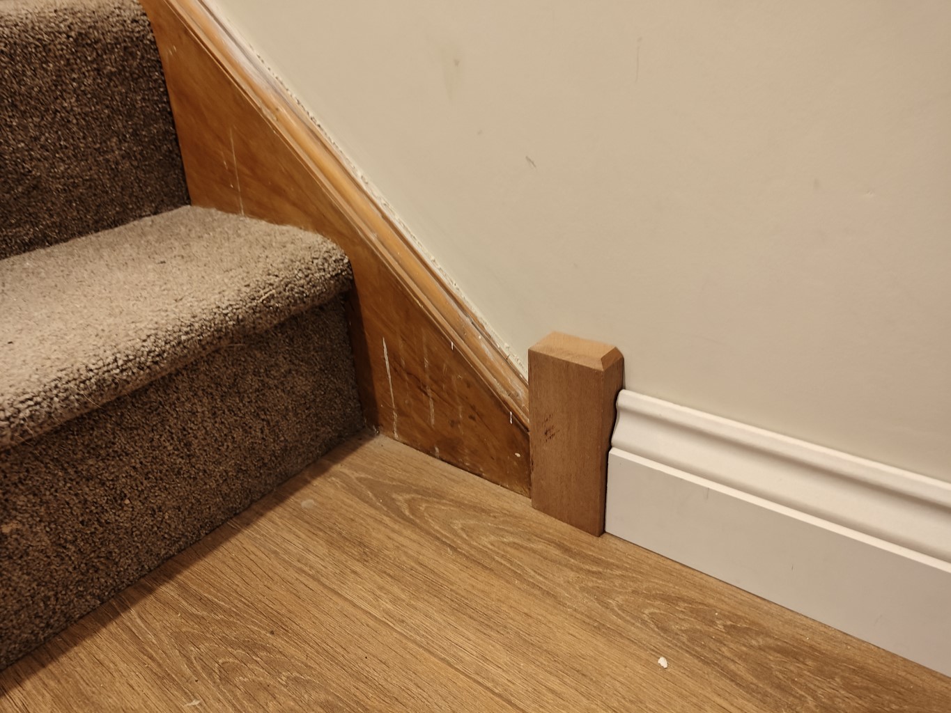Stairs / Skirting transition - any suggestions? | Overclockers UK Forums
